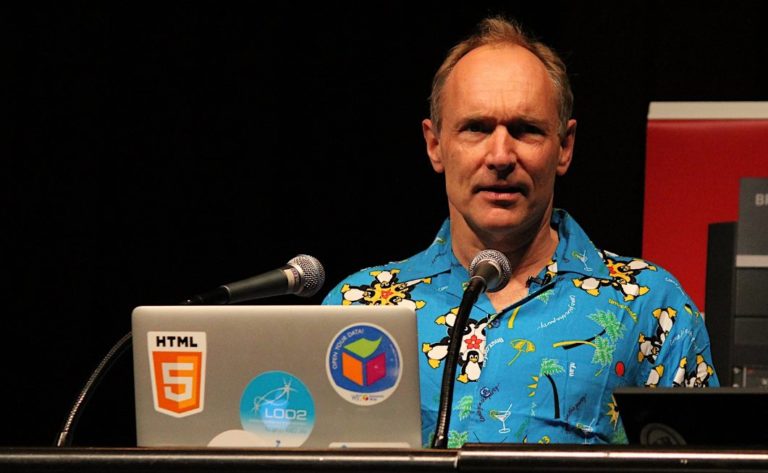 Tim Berners-Lee presenta su fórmula para orientar la web hacia un mejor ...
